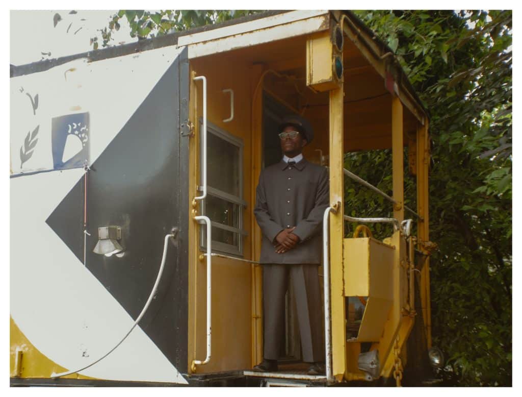 Hardships and brotherhood: Artist tells the story of Black train ...