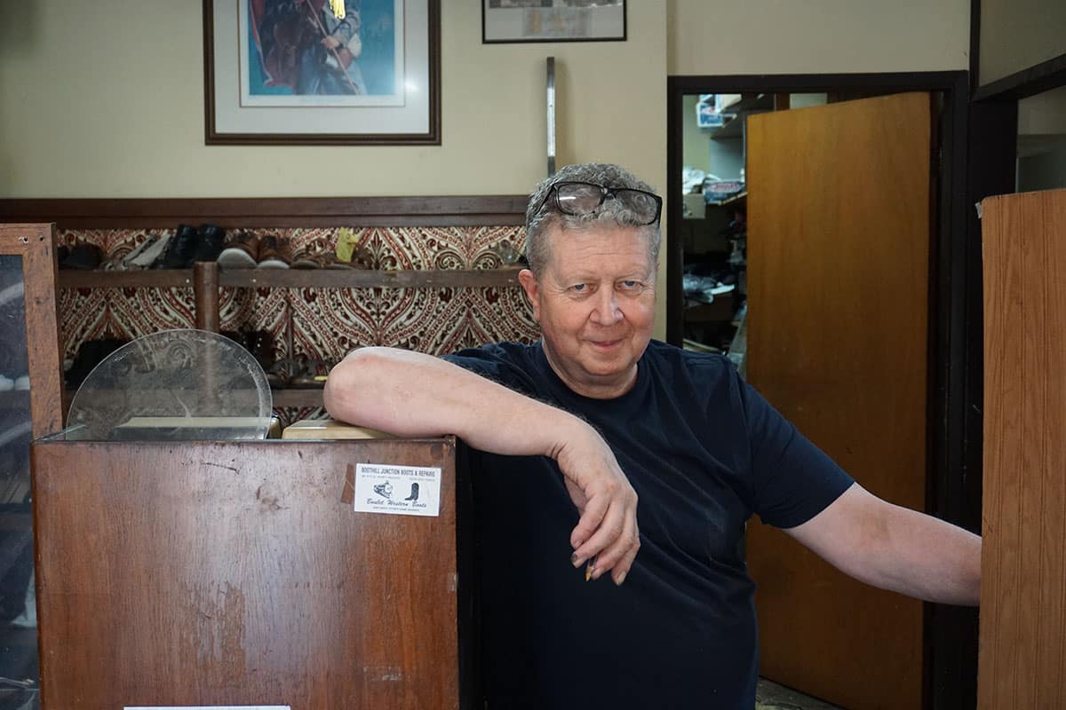 Long-time Port Moody cobbler may be hanging up his boots – Tri-Cities ...